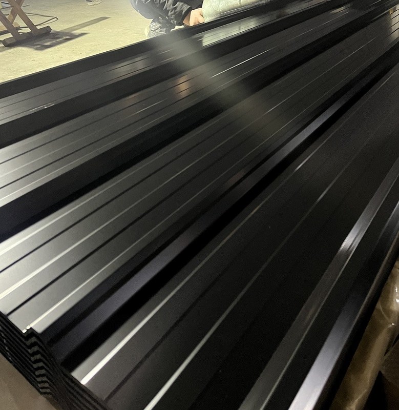 PPGL 30 lat RAL9005 Czarny kolor Metalowe płytki faliste Trapezoidalne ...