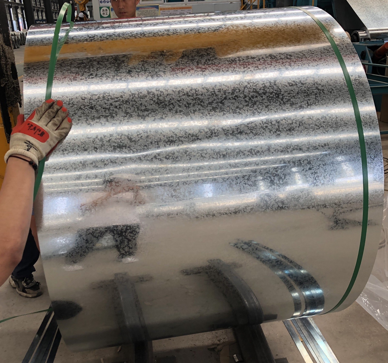 Full Hard Regular Spangle Galvanized Steel Coil 28 Gauge Z75